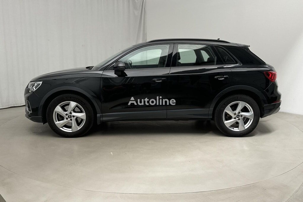 Prodaje se Audi Q3 krosover na aukciji