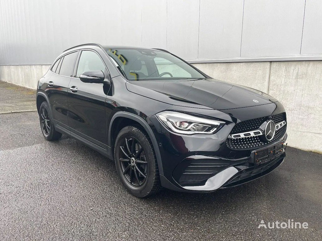 Mercedes-Benz GLA-Klasse 250e *AMG*nightpack*360°camera*Stuur assistent*distro terenac