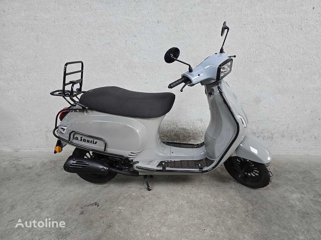 Prodaje se AGM Bromscooter skuter na aukciji