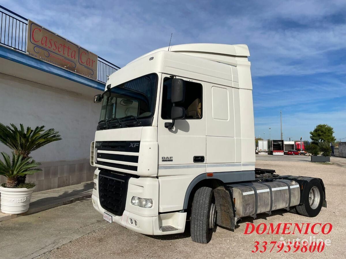 DAF XF 105.460 TRATTORE STRADALE RIBASSATO tegljač