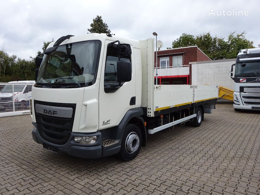 DAF LF210FA Pritsche 4x2 kamion s ravnom platformom