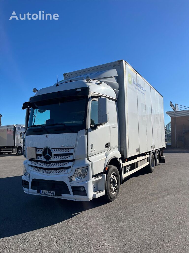 Prodaje se Mercedes-Benz Actros kamion furgon na aukciji