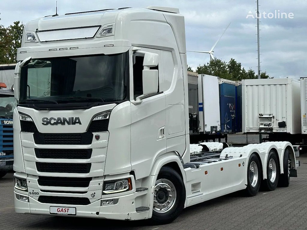 Scania S650 V8 NGS 8x4*4 Chassis / Retarder / Full Air / Full Spoiler kamion šasija