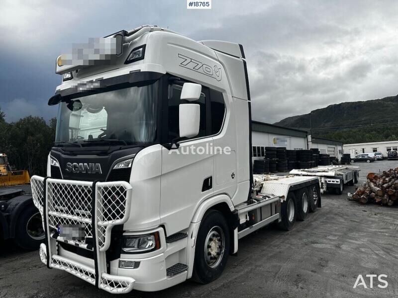 Scania R770 kamion rol kiper + prikolica za kontejnere