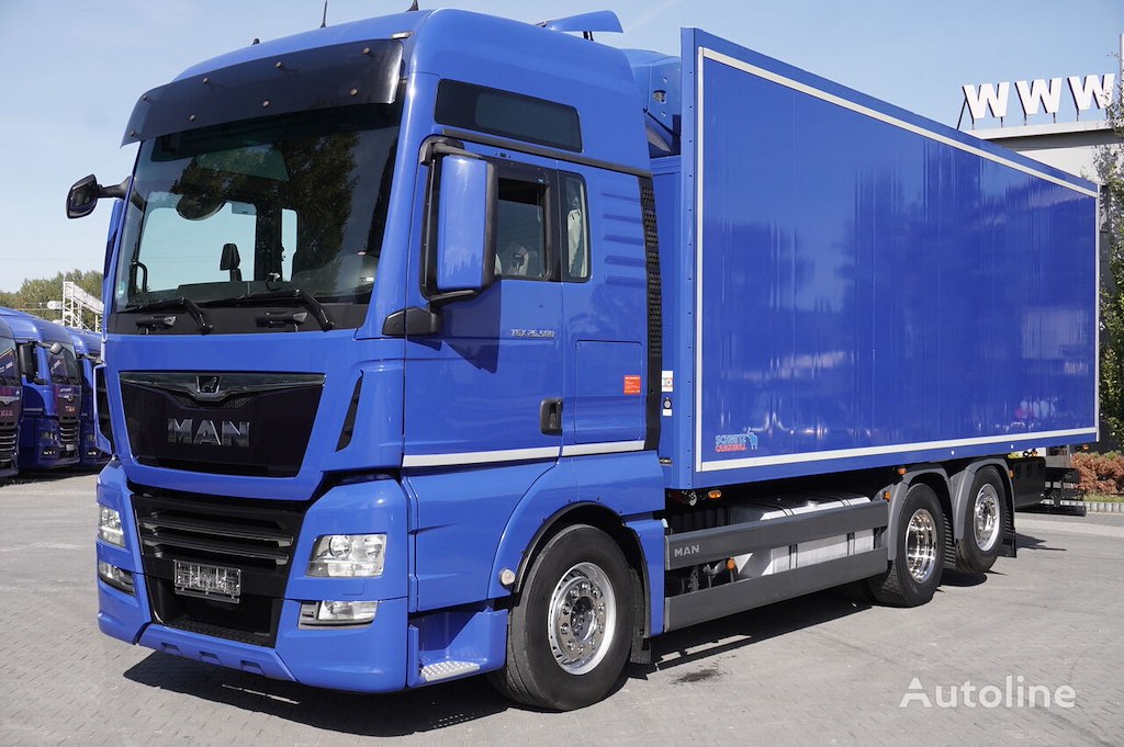 MAN TGX 26.500 E6 XXL / Schmitz 19 pallets / Thermoking / steering a kamion hladnjača