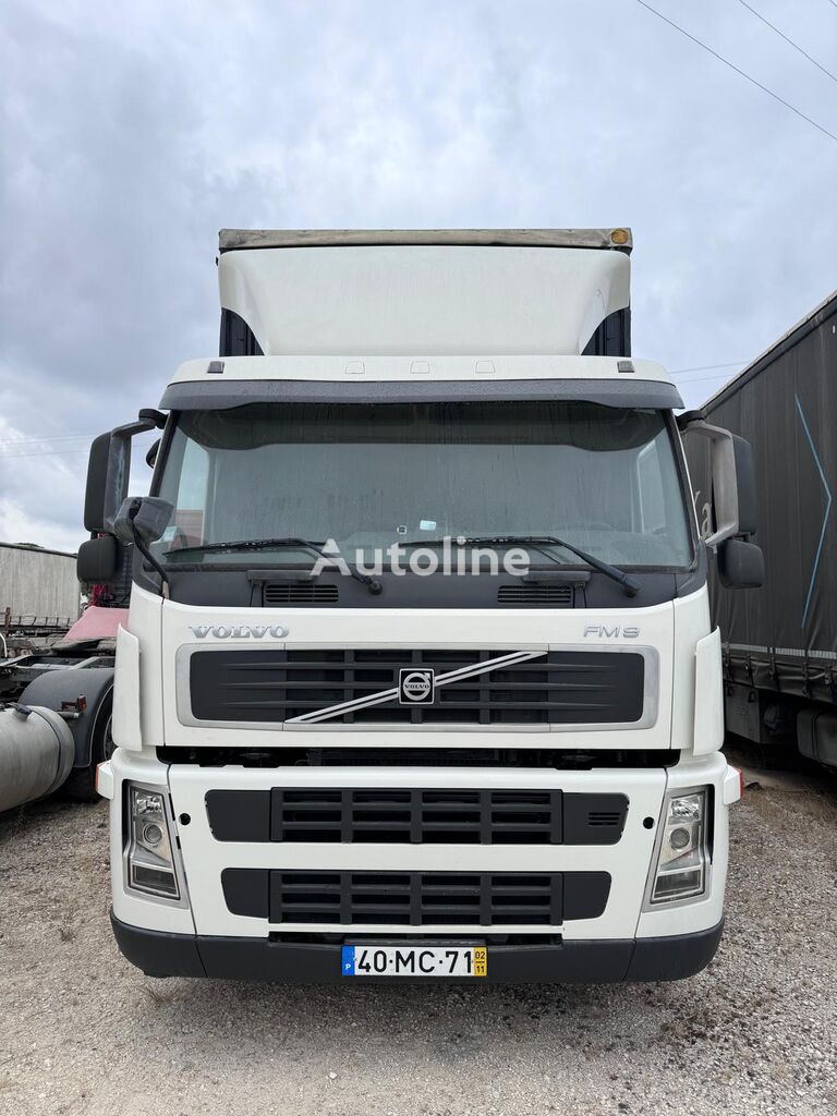 Volvo FM9 kamion sa klizna zavesa cerada