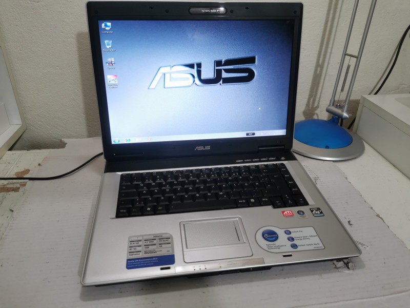 Asus Z53U