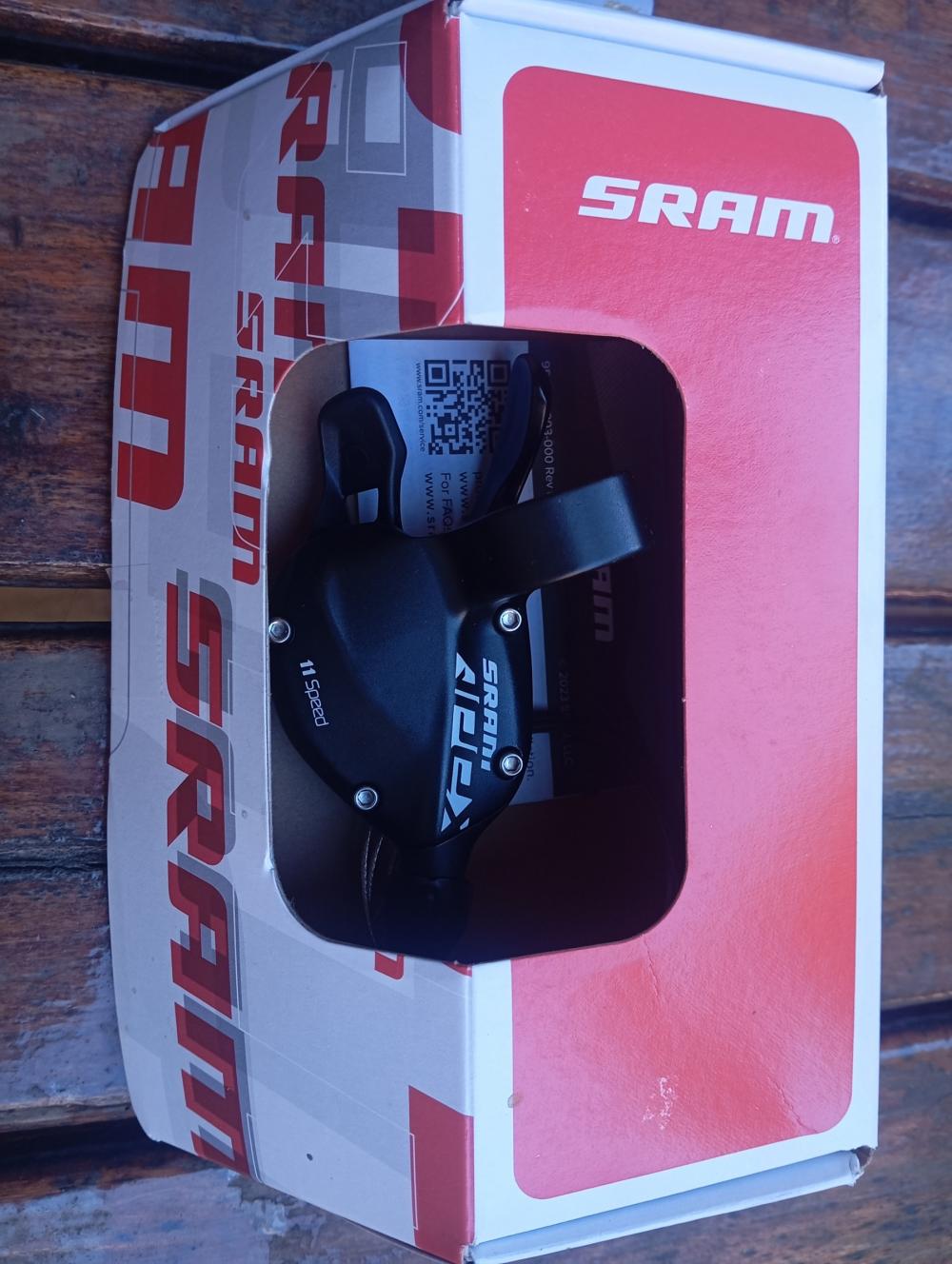 Sram Apex 11 speed shifter novo u kutiji