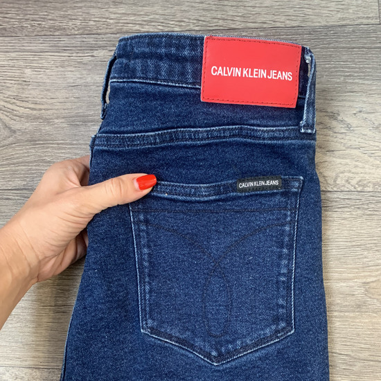 Calvin Klein farmerice M