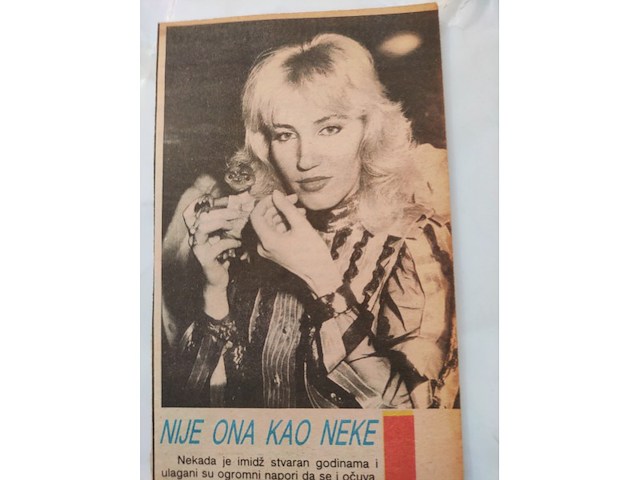 Č/ Vesna Zmijanac - Nije ona kao neke / 8 Novosti