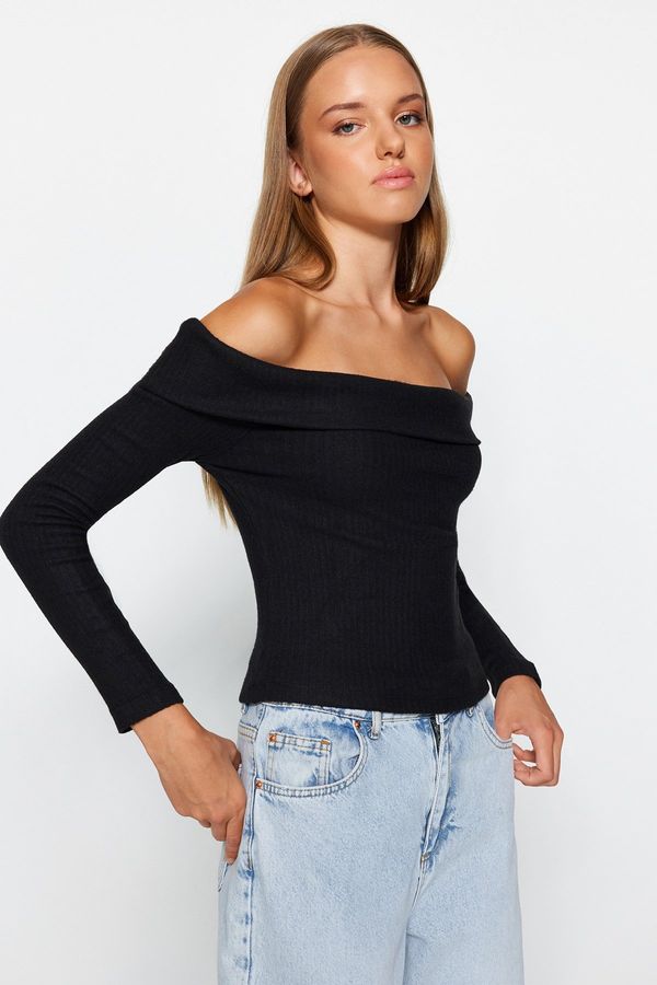 TRENDYOL BLACK KNITWEAR LOOK CARMEN COLLAR FITTED CROP KNITTED MADONNA COLLAR BLOUSE