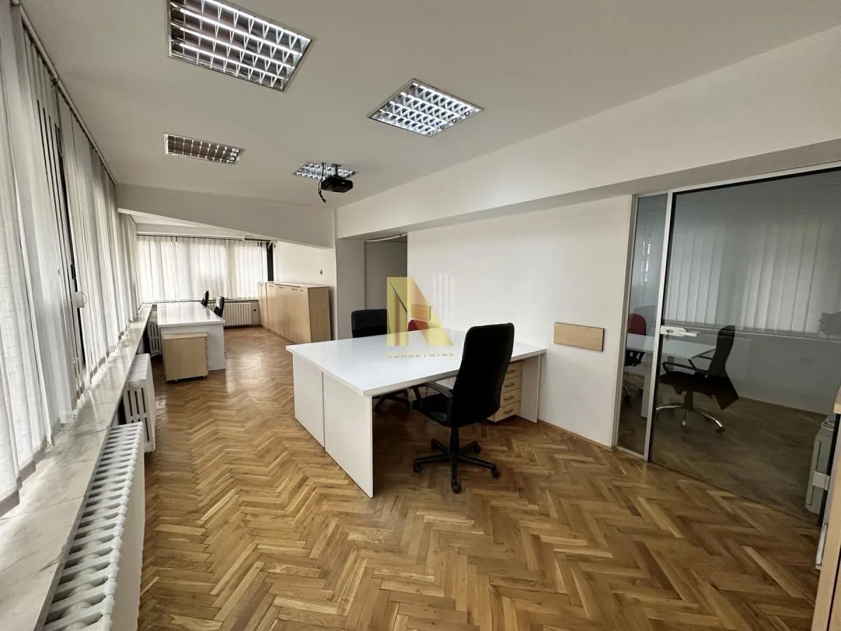 Izdavanje, poslovni prostor, 100m2, Bulevar Oslobodjenja, Novi Sad, Novi Sad