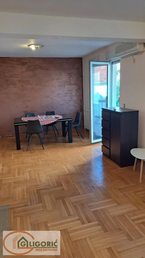 Prodaja, dvosoban stan, 90m2, Južni Bulevar, Vračar, Beograd