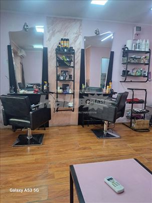 Izdajem opremljen frizerski salon