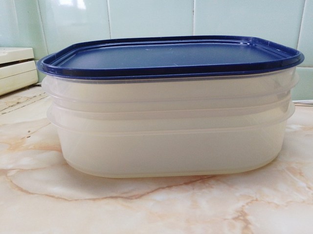 Tupperware set posuda