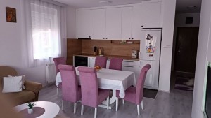 Prodajem Stan-Apartman, Novi Sad