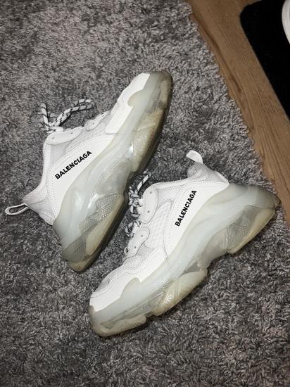 Balenciaga Triple S bez oštećenja AKCIJA 9.500