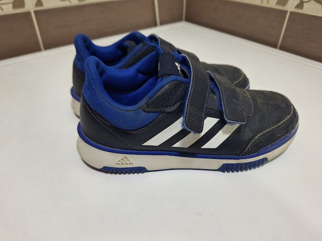 PATIKE ADIDAS BR.33