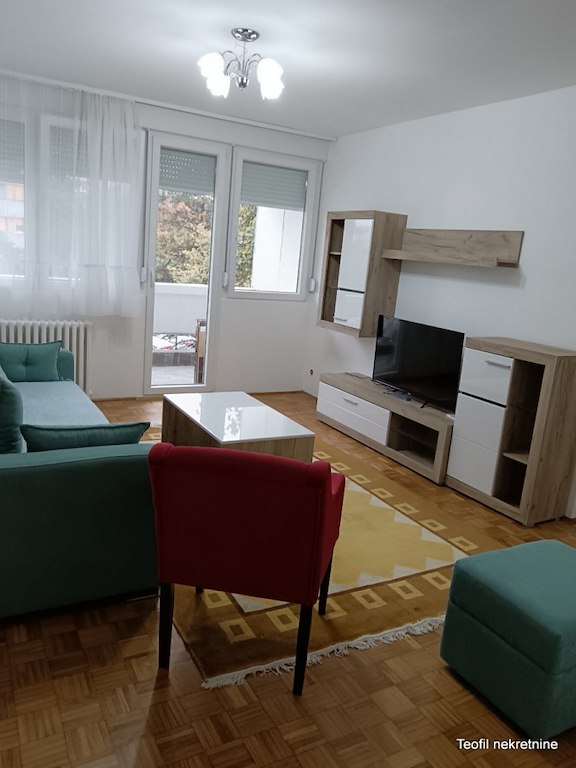 ZEMUN ZEMUN 58m2 , (2T) , 600e