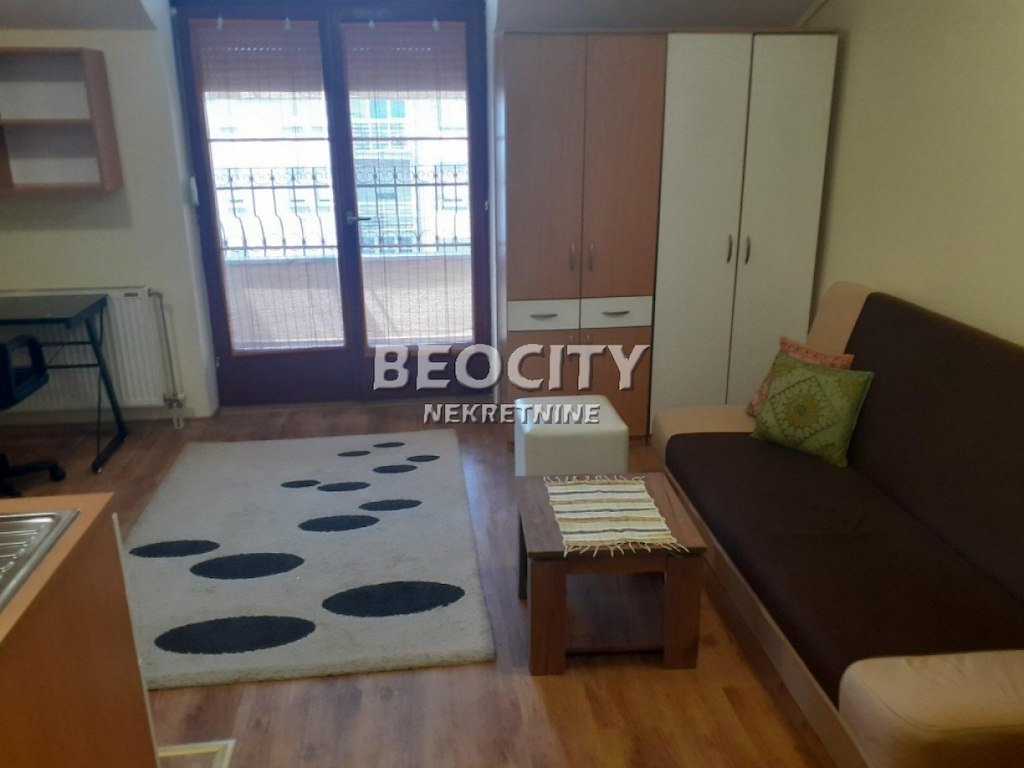 Novi Sad, Cara Dušana, , 0. 5, 28m2, 350EUR