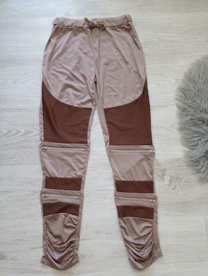 Nove pantalone/helanke