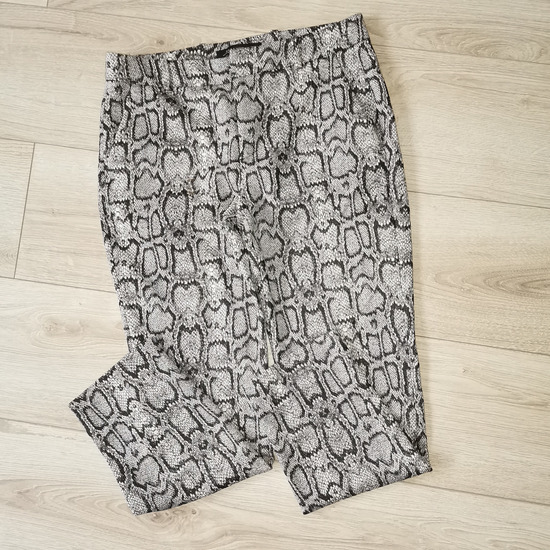 Zara pantalone