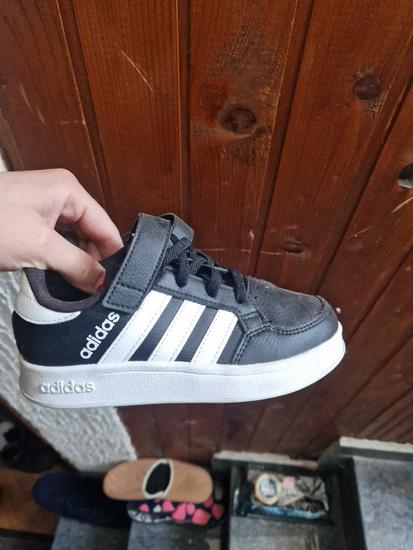 Adidas decije patike 27,28 SNIZENE