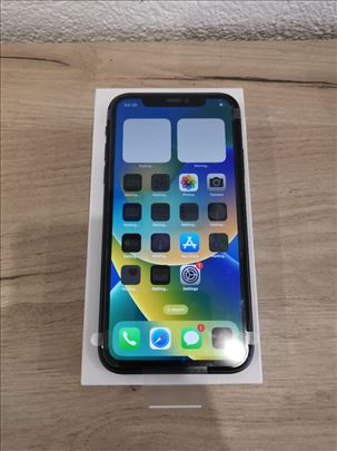 Iphone 11 space grey nekoristen garancija