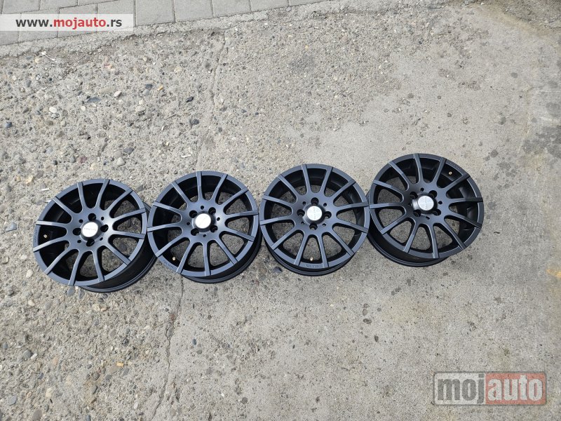 AluFelne 15Coli 4x100 Fiat Grande Punto kao nove Odlicne