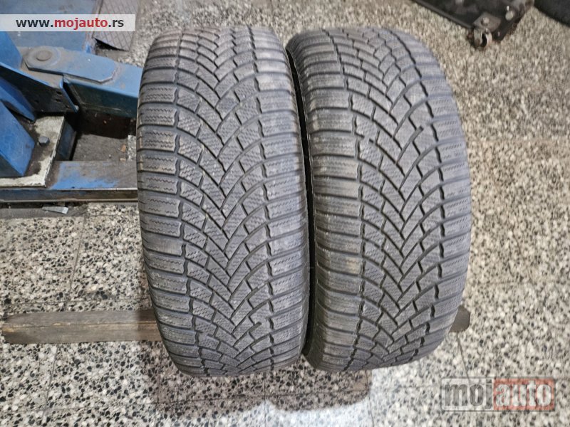 215-60-16 Bridgestone Odlicne