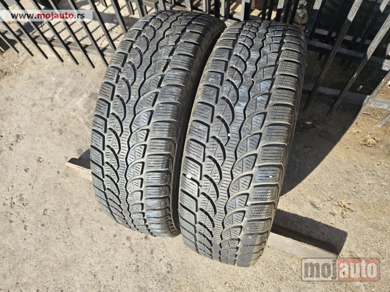 215-65-16 Bridgestone kao nove Odlicne