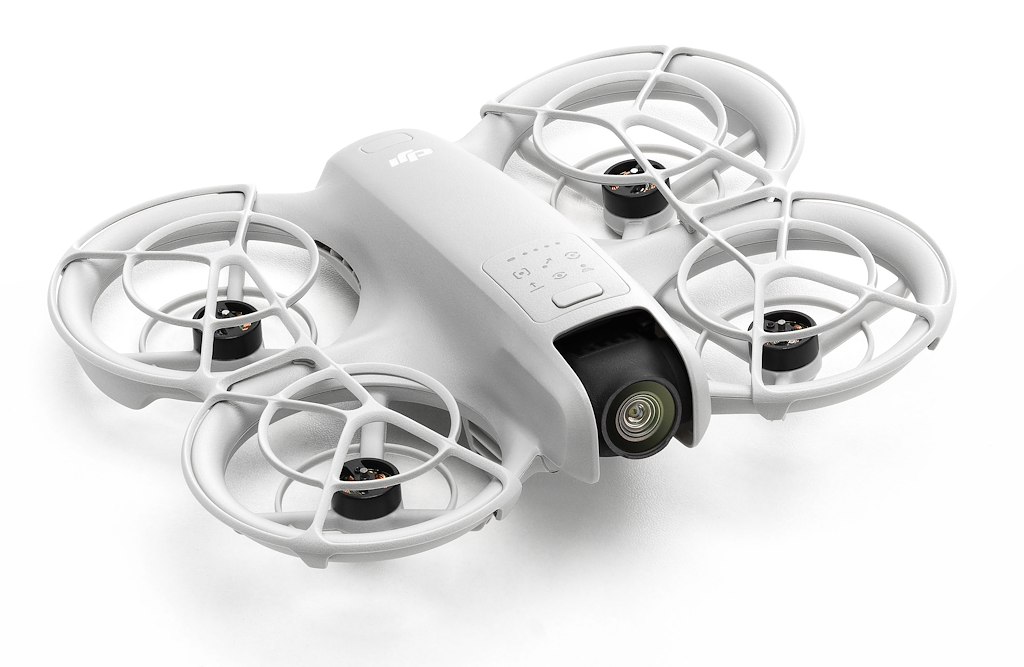 DJI NEO Dron