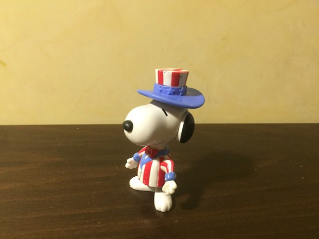 McDonalds figura - Snoopy