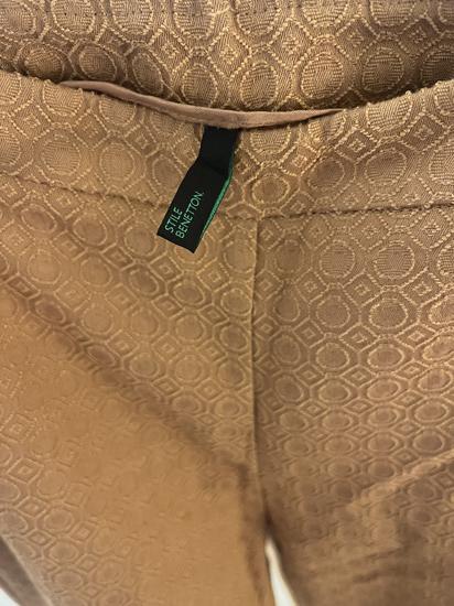 Benetton pantalone zvoncare