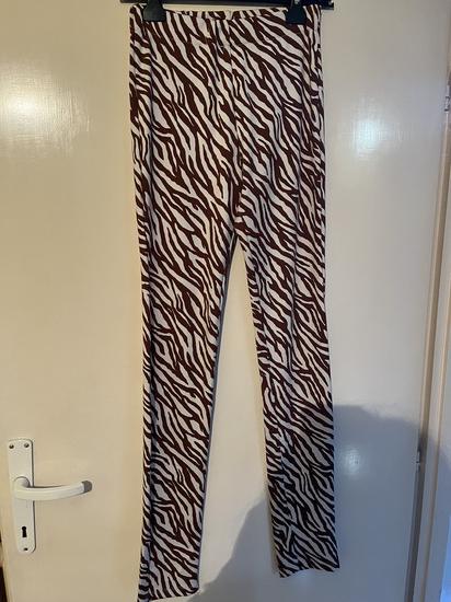 Zebraste pantalone uni