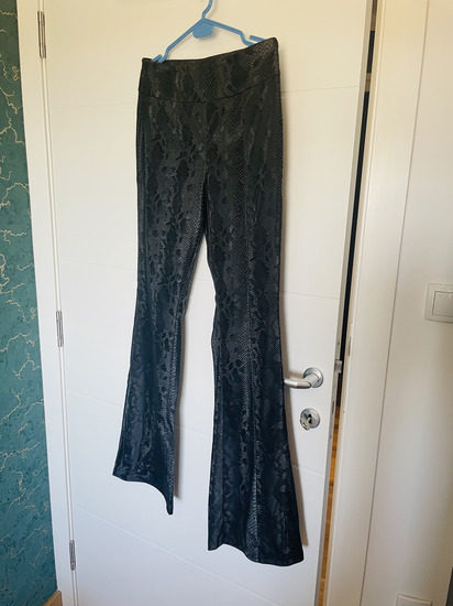 Stradivarius helanke/pantalone kozne