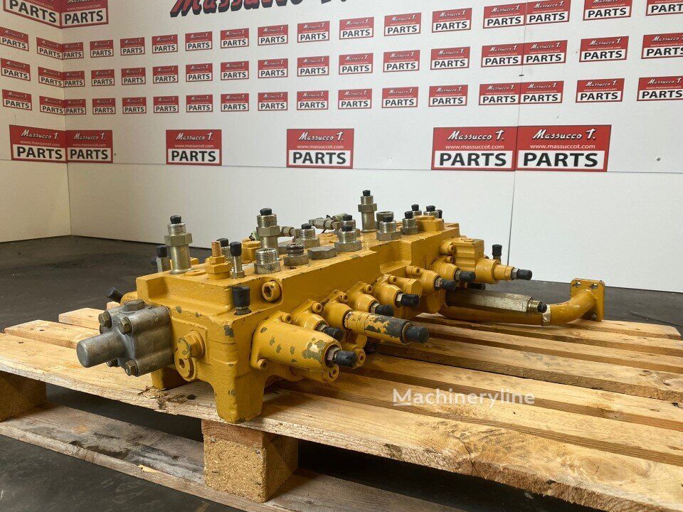 DISTRIBUTORE IDRAULICO PER CATERPILLAR 315 / 317 hidraulični razvodnik za Caterpillar 315/317 bagera