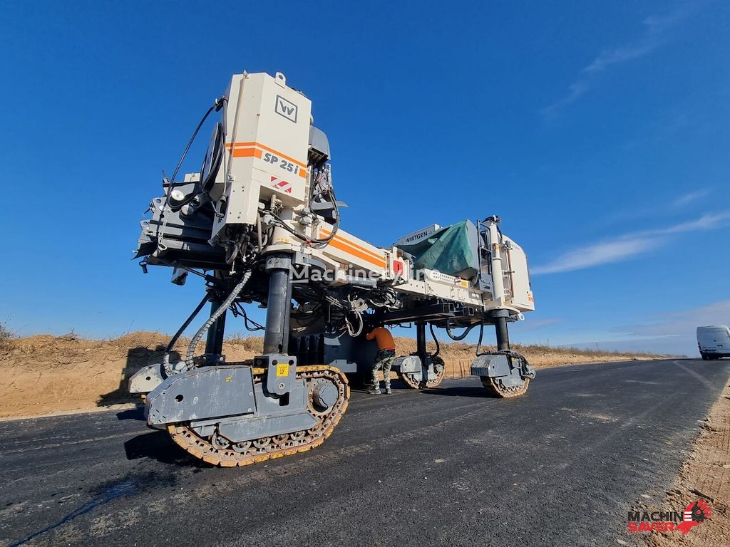 Wirtgen SP25i finišer za beton