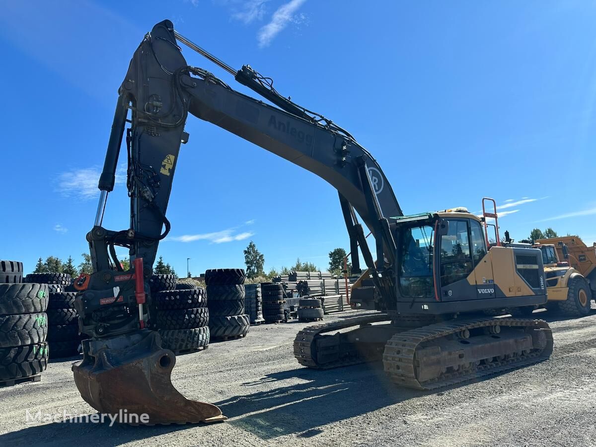 Prodaje se Volvo EC300EL bager guseničar na aukciji