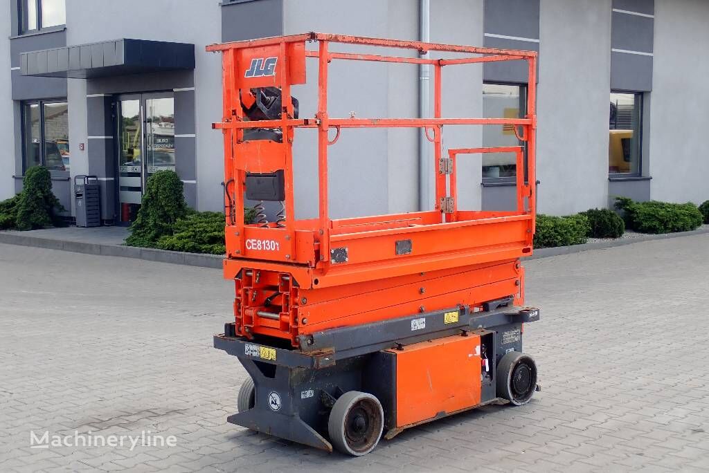 JLG 6 RS makazasta platforma