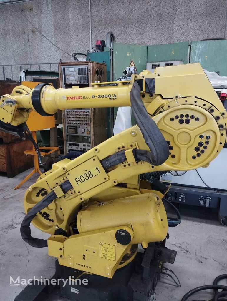 Fanuc R-2000iA 165F industrijski robot