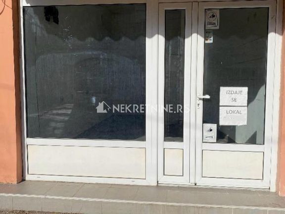 Izdavanje komercijalnog lokala – 20 m², Niš