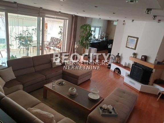 Zemun, Altina, Ugrinovački put 10. deo, 5.0, 400m2, 410000EUR