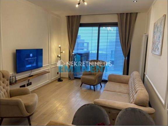 Stari grad, Gundulićev venac, Venizelosova, 2.5, 68m2, 2000 EUR