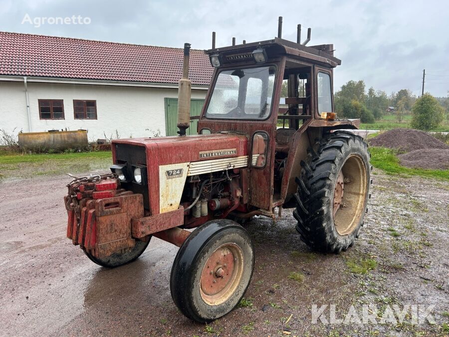 Prodaje se McCormick 724 traktor točkaš na aukciji