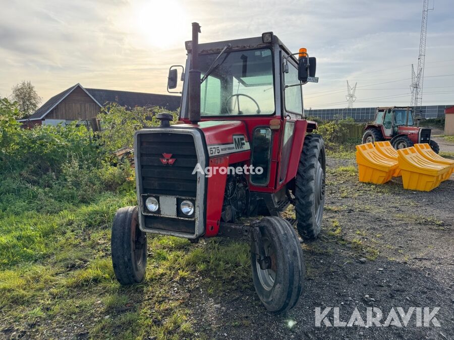 Prodaje se Massey Ferguson 575 traktor točkaš na aukciji