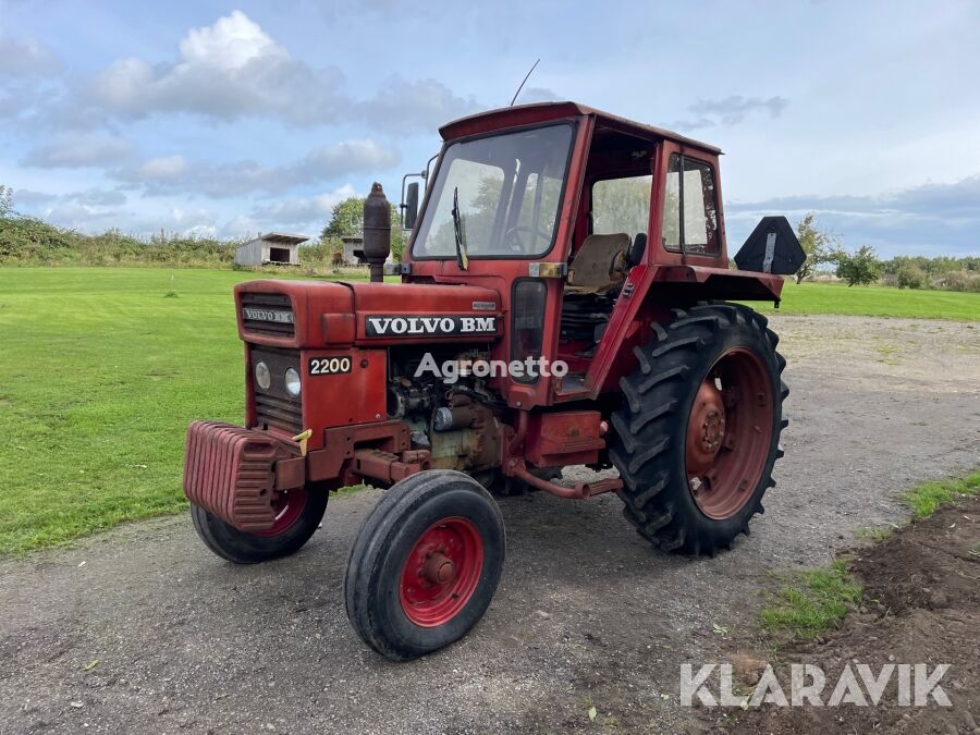 Prodaje se Volvo BM 2200 traktor točkaš na aukciji