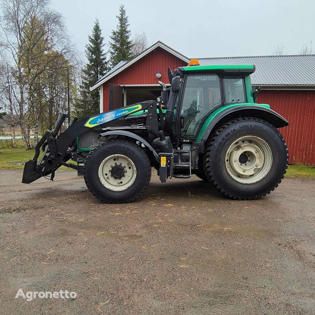 Valtra T182 Versu traktor točkaš