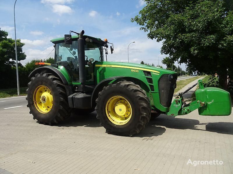 John Deere 8430 traktor točkaš