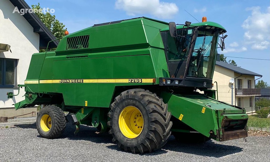 John Deere 2264 kombajn za žito